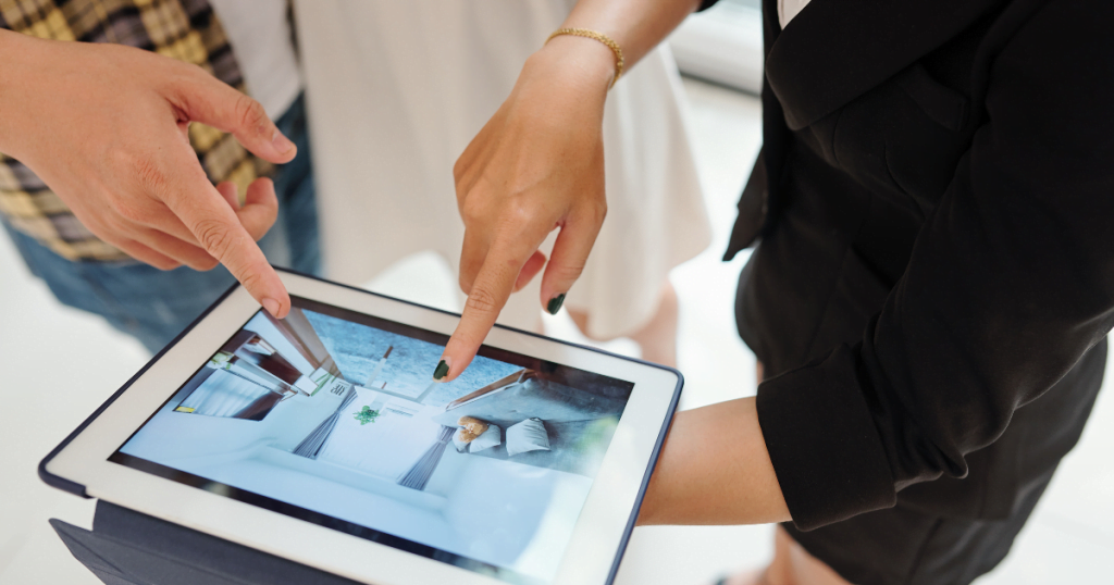 6 Tips To Hire the Perfect Virtual Tour Photographer - Mass Interact